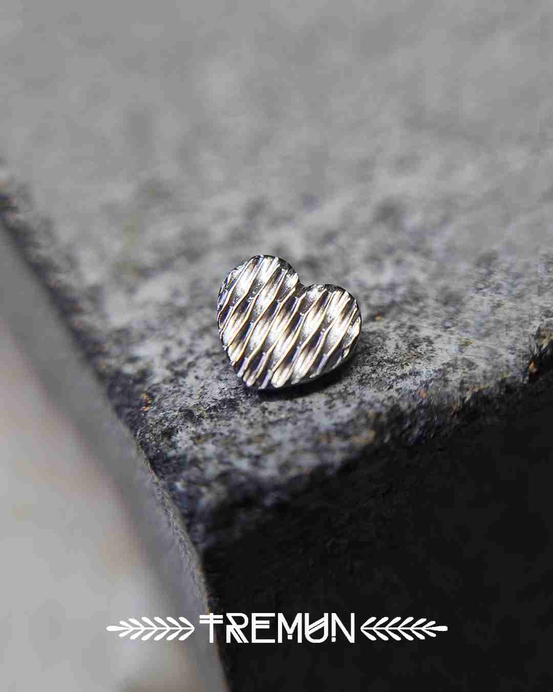 Texture Heart Top – Tremun Piercing